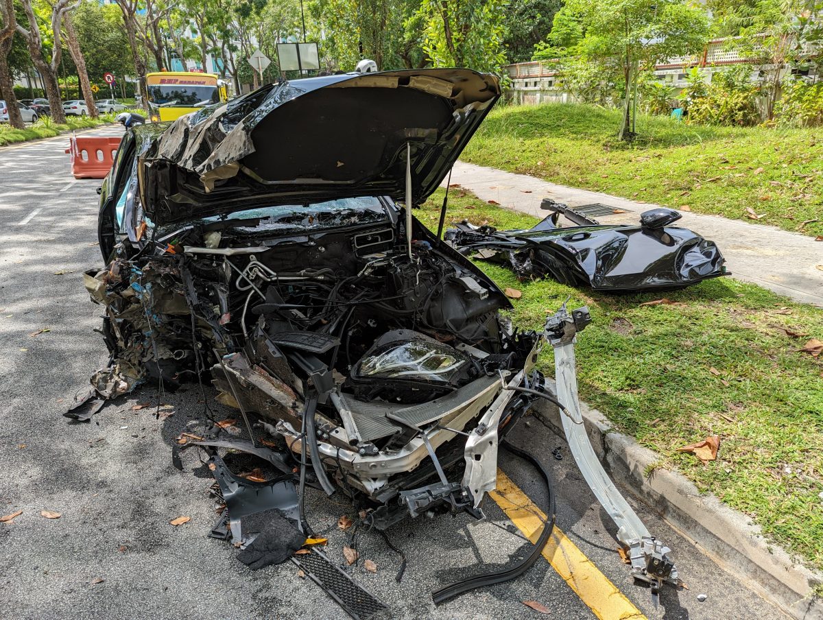Car Hits Tree Speeding Car Smashes Into Tree Before Stopping In Santa